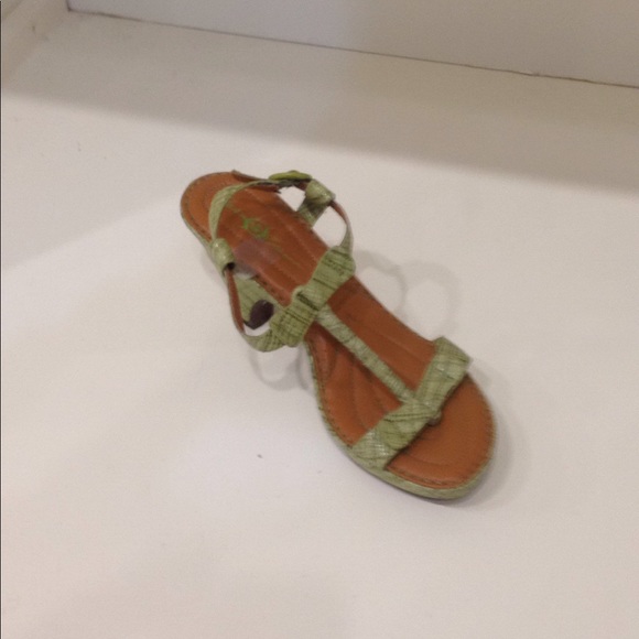 Born | Shoes | Born Crown Green Basketweave Leather Sandal | Poshmark